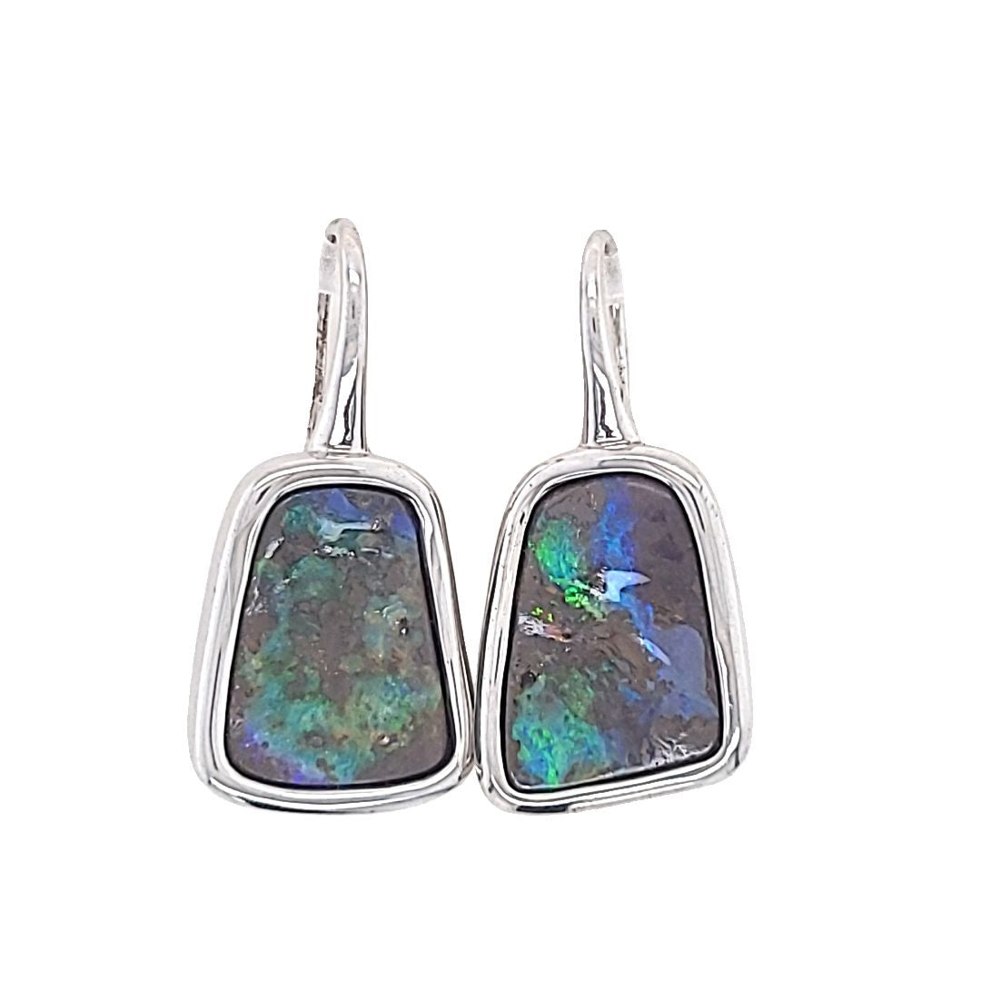 COLOURFUL REEFS – The Opal Miner